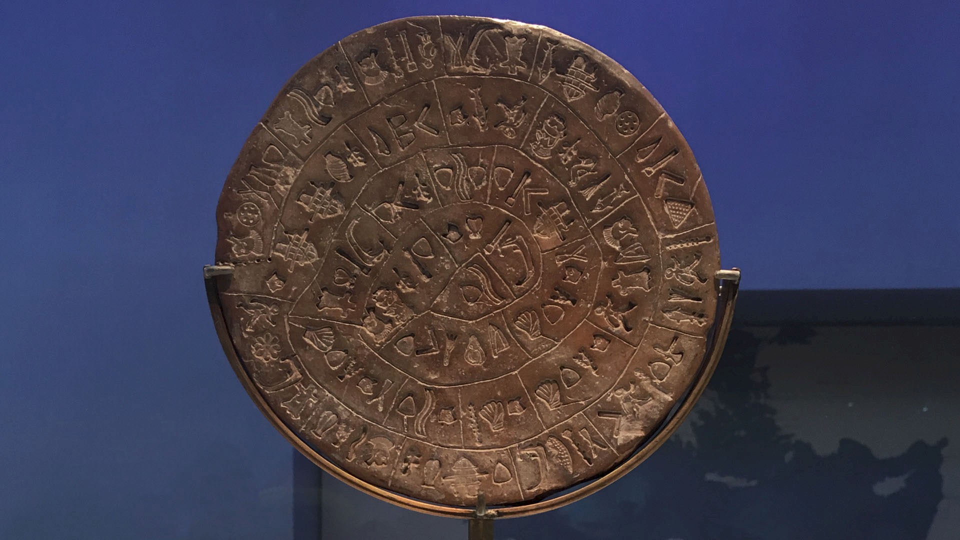 The Phaistos Disc - The earliest “printed” text - Ancient World Magazine
